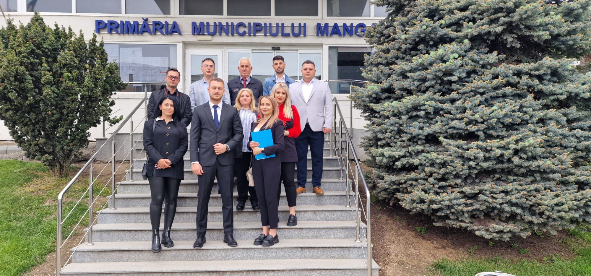 Aceștia sunt candidații la funcțiile de primar și consilieri locali din ...