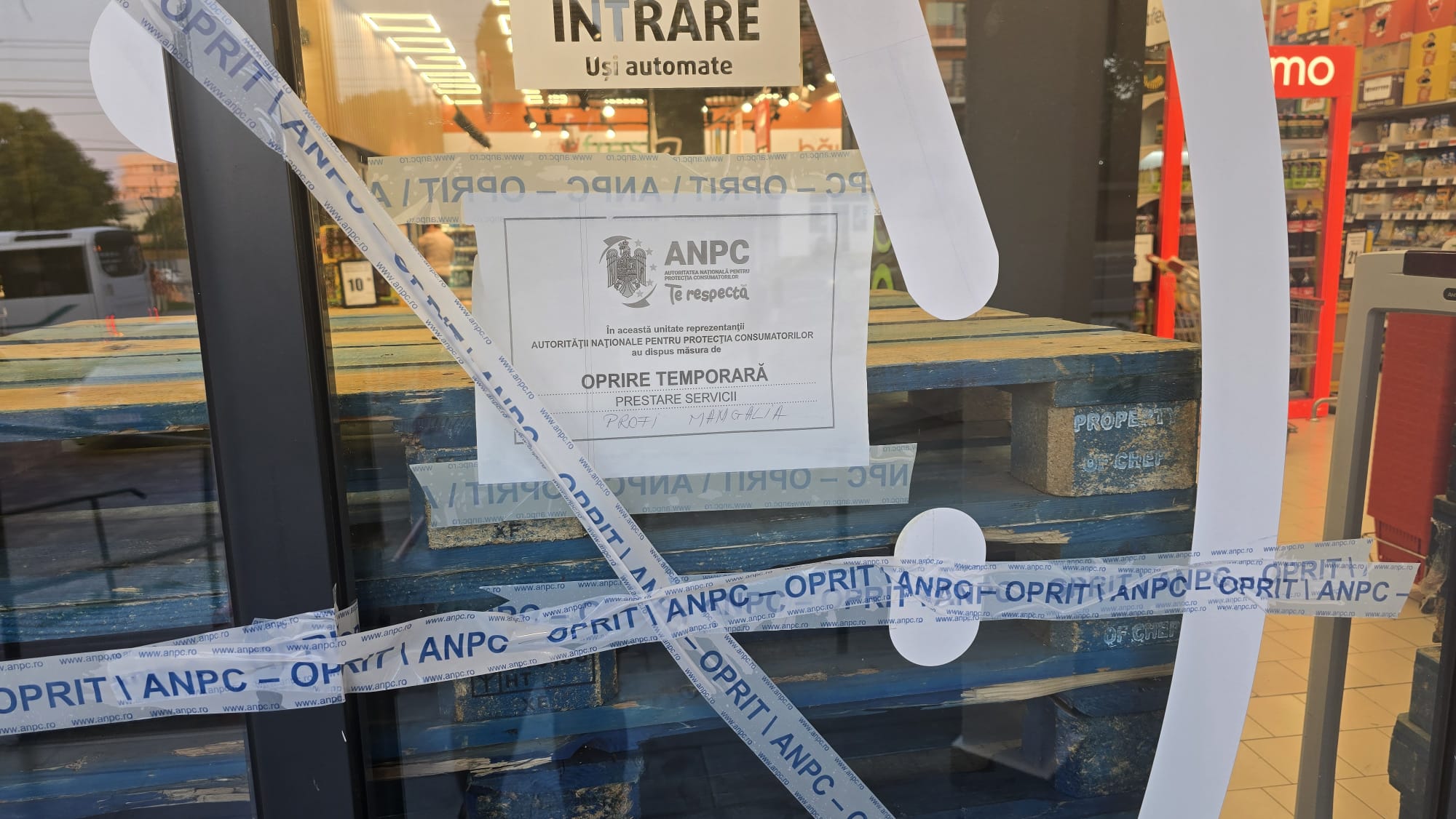 (FOTO/VIDEO) ANPC a sistat activitatea LIDL, Kaufland, Profi și ...